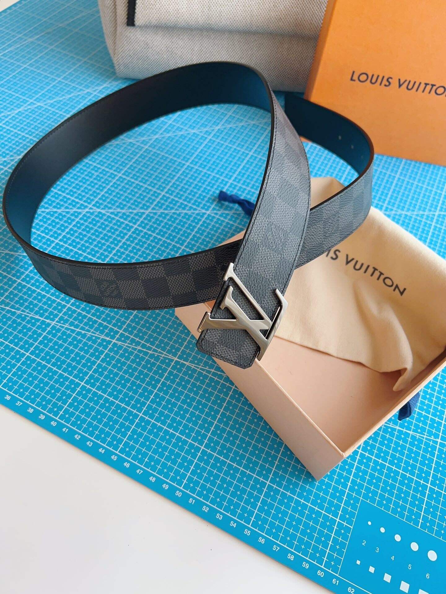 LOUIS V - Belt – ANURA